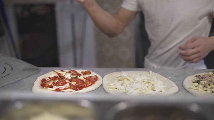 Man putting Pizza in the oven image - Free stock photo - Public Domain ...