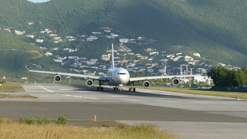 Stock video of huge jumbo jet getting ready to | 28033663 | Shutterstock