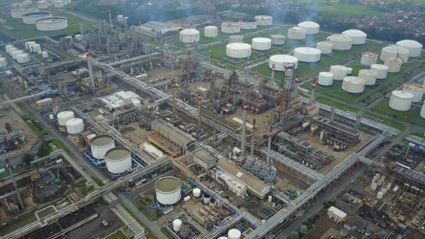 Aerial View Of Oil Refinery Plant Stock Footage Video 19093951 ...