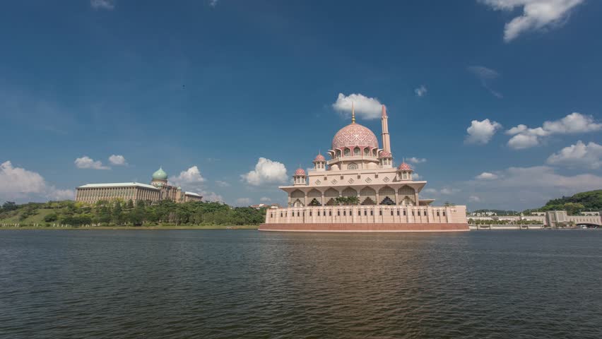Timelapse Of UTP Mosque At Universiti Teknologi Petronas With Clear ...
